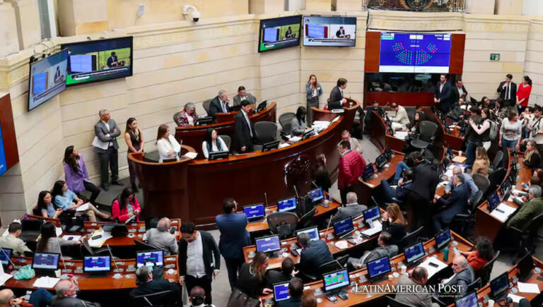 Colombian Congress Approves Debt Ceiling Increase Amid Fiscal Concerns ...