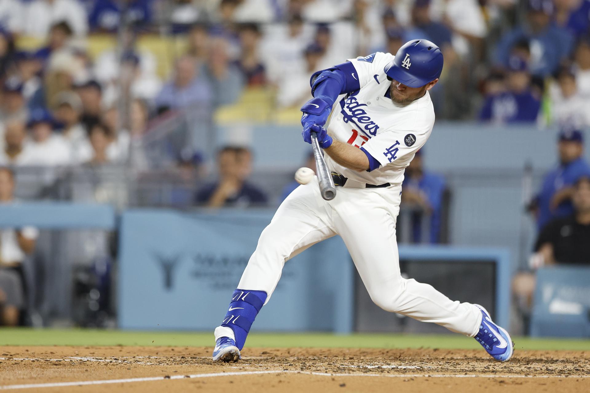La fe latina tambalea tras el silencio de los Dodgers ante redadas ...